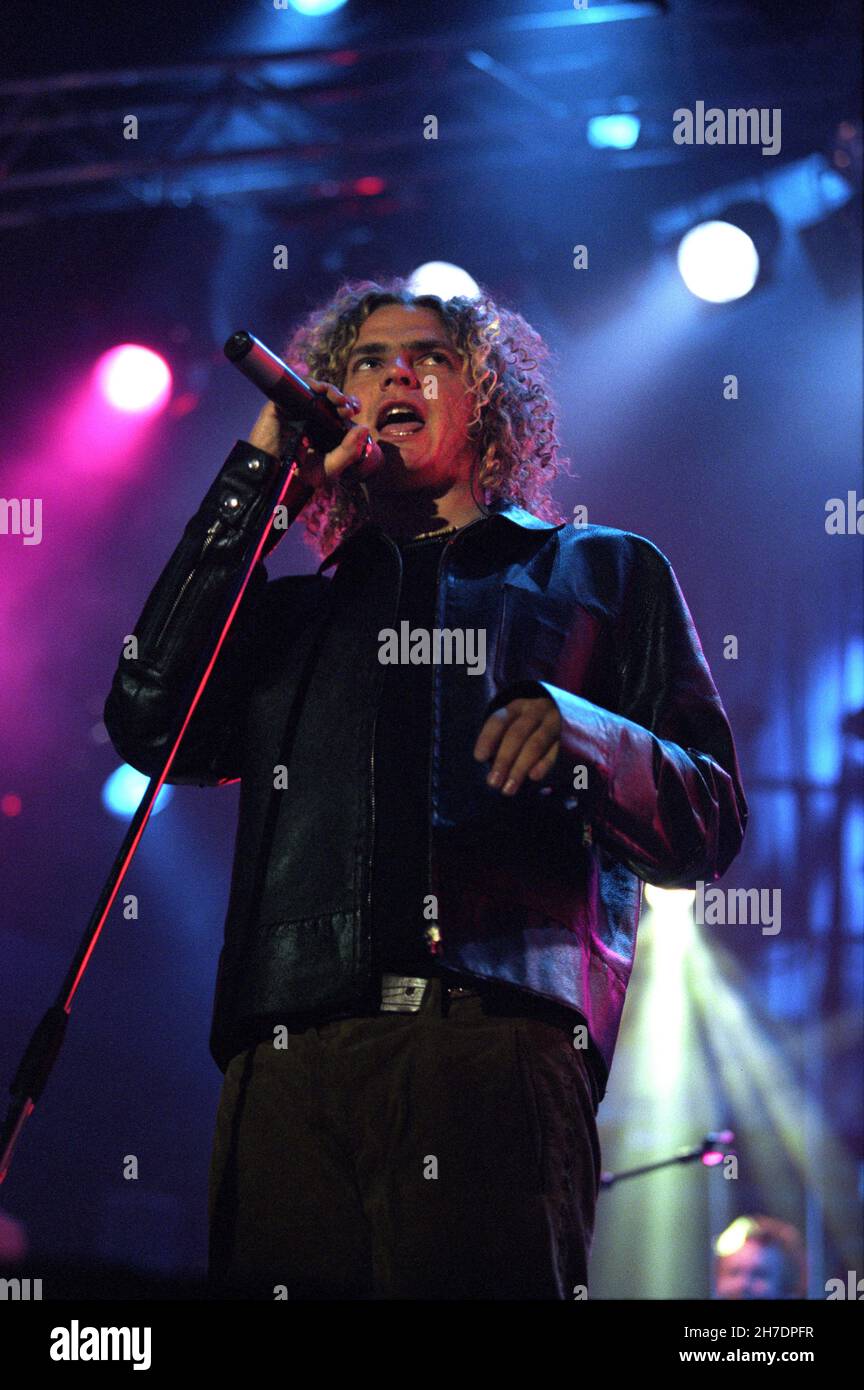 Toploader in concert at The MTV Five Night Stand held at the Ocean in ...