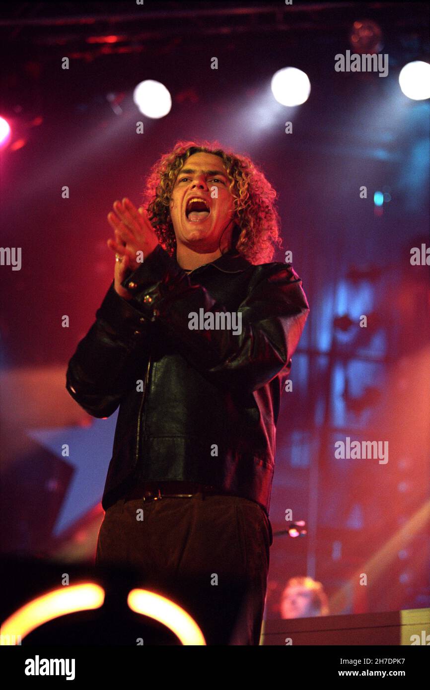 Toploader in concert at The MTV Five Night Stand held at the Ocean in ...