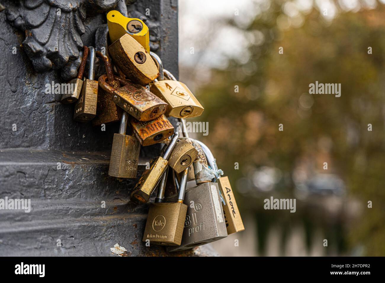 Love locks attached to a bridge over the Tiber in Rome, Italy Stock ...