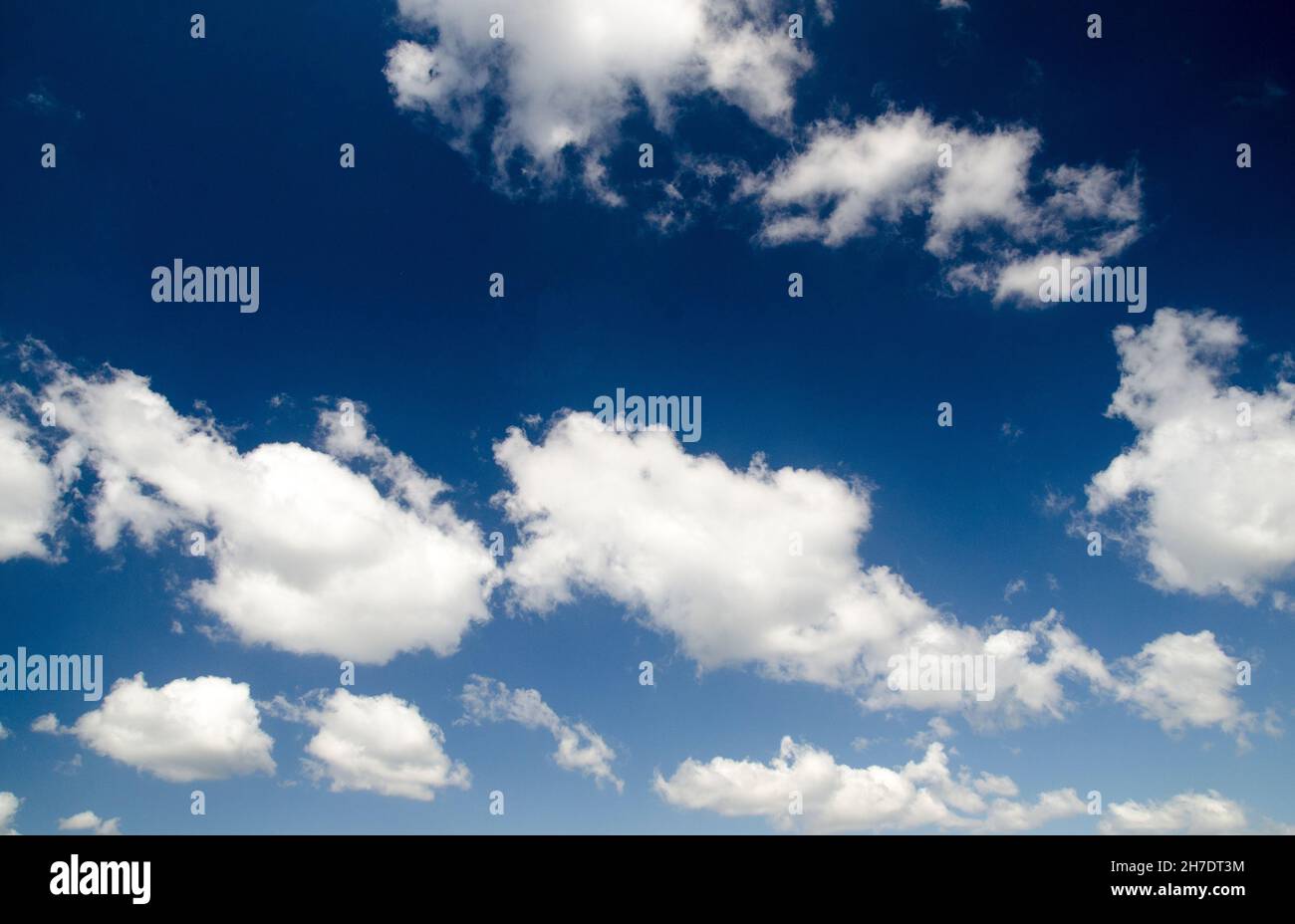 High resolution blue sky background hi-res stock photography and images ...