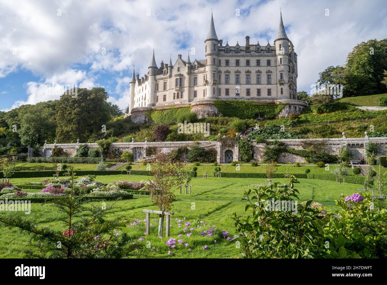 UK, Scotland, Sutherland, near to Golspie. Dunrobin Castle and garden ...