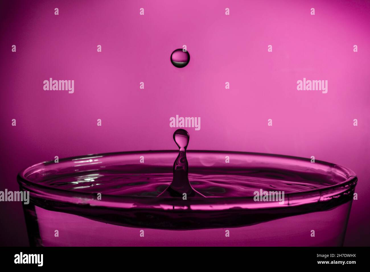 Dropping water container hi-res stock photography and images - Alamy