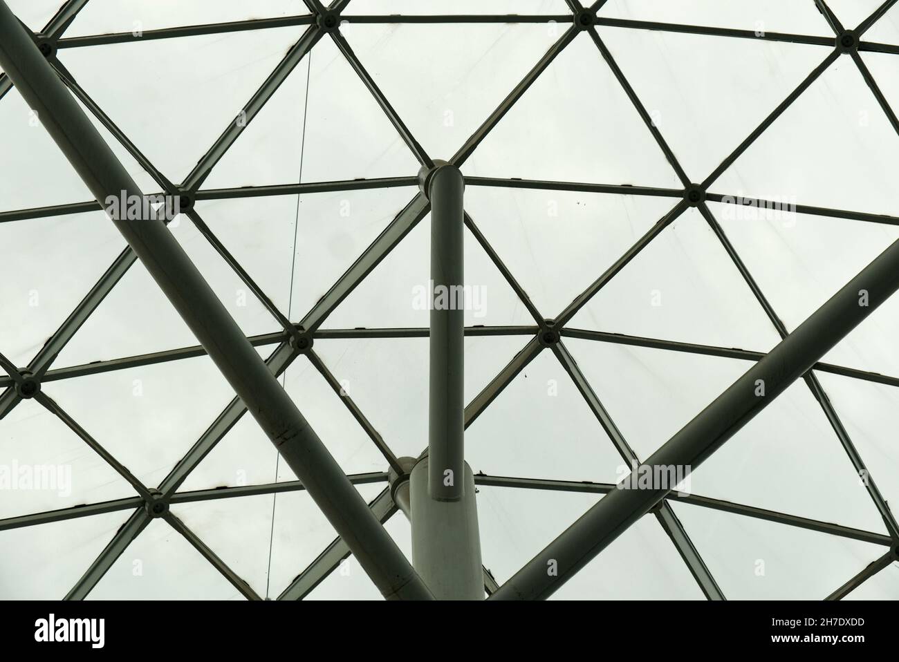 Glass ceiling panels hi-res stock photography and images - Alamy
