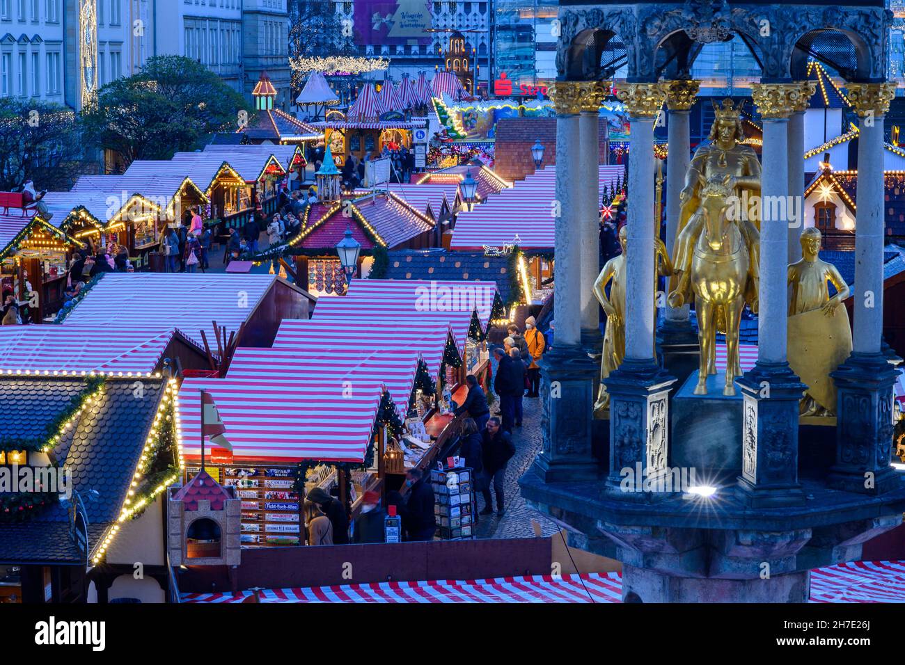 Magdeburg, Germany. 22nd Nov, 2021. The "Magdeburger Reiter" in the ...