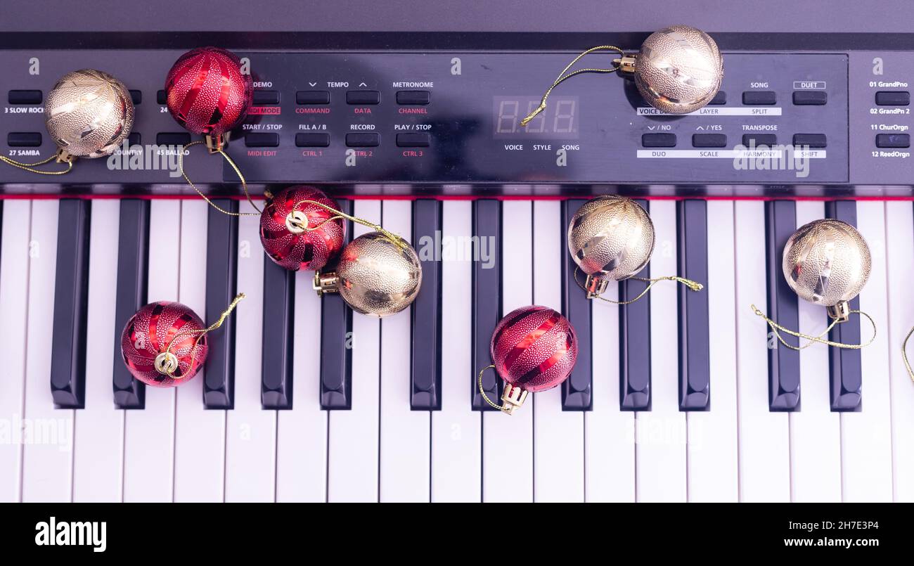 Musical notes decorations hi-res stock photography and images - Alamy