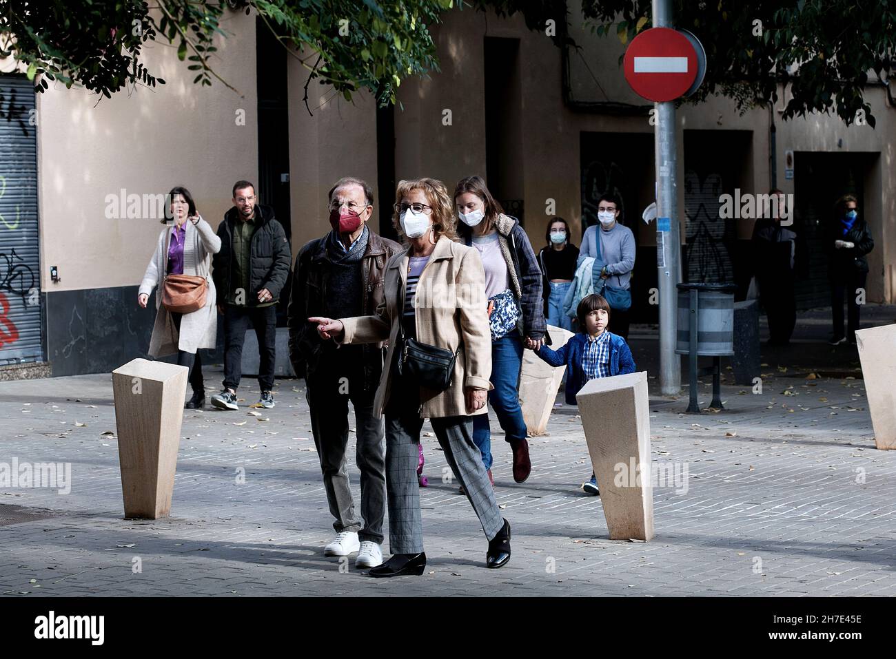 Barcelona spain no entry sign hi-res stock photography and images - Alamy