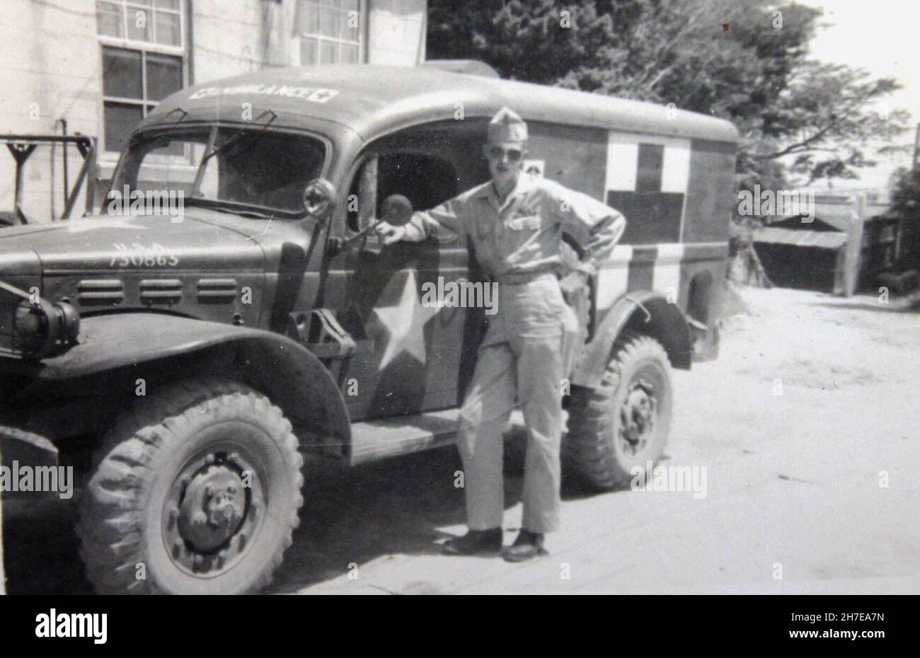 Us army medic ww2 hi-res stock photography and images - Alamy