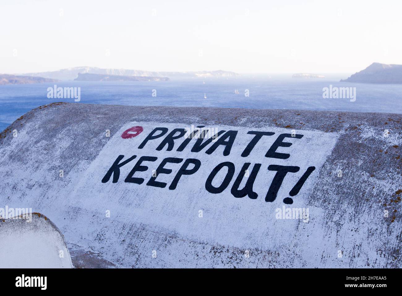 Private island signage hi-res stock photography and images - Alamy