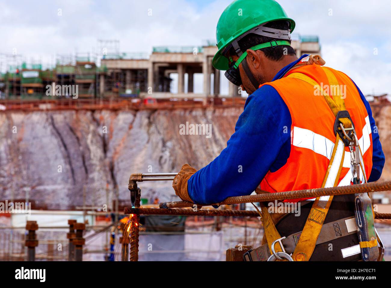 Welding hardware to lay the foundation for the industry, with all ...