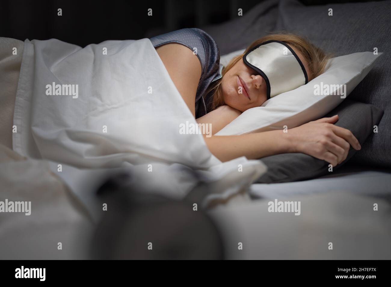 Cozy bed night sweet hi-res stock photography and images - Alamy