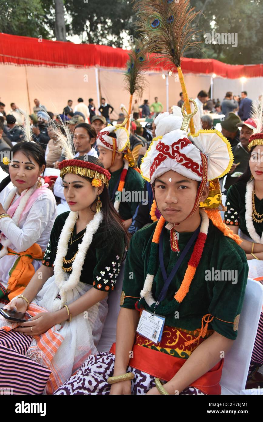 Tribal participants with their traditional dresses during the all India ...