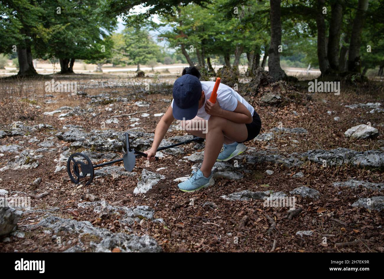 Discovering lost treasure hi-res stock photography and images - Alamy