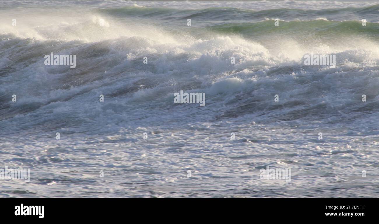 Wind-blown, stormy waves Stock Photo - Alamy
