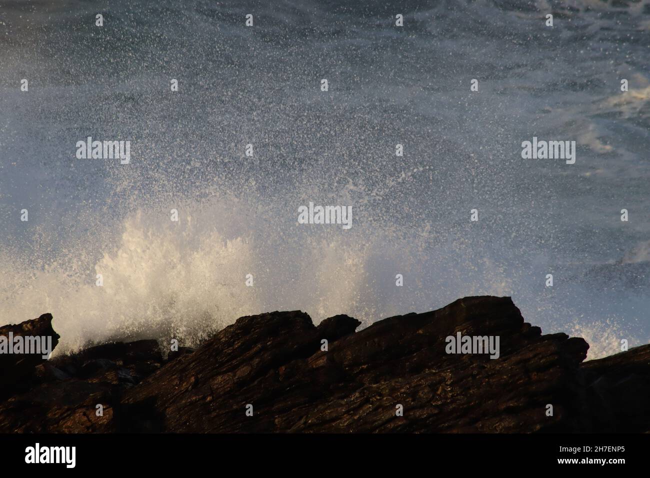 Wind-blown, stormy waves Stock Photo - Alamy