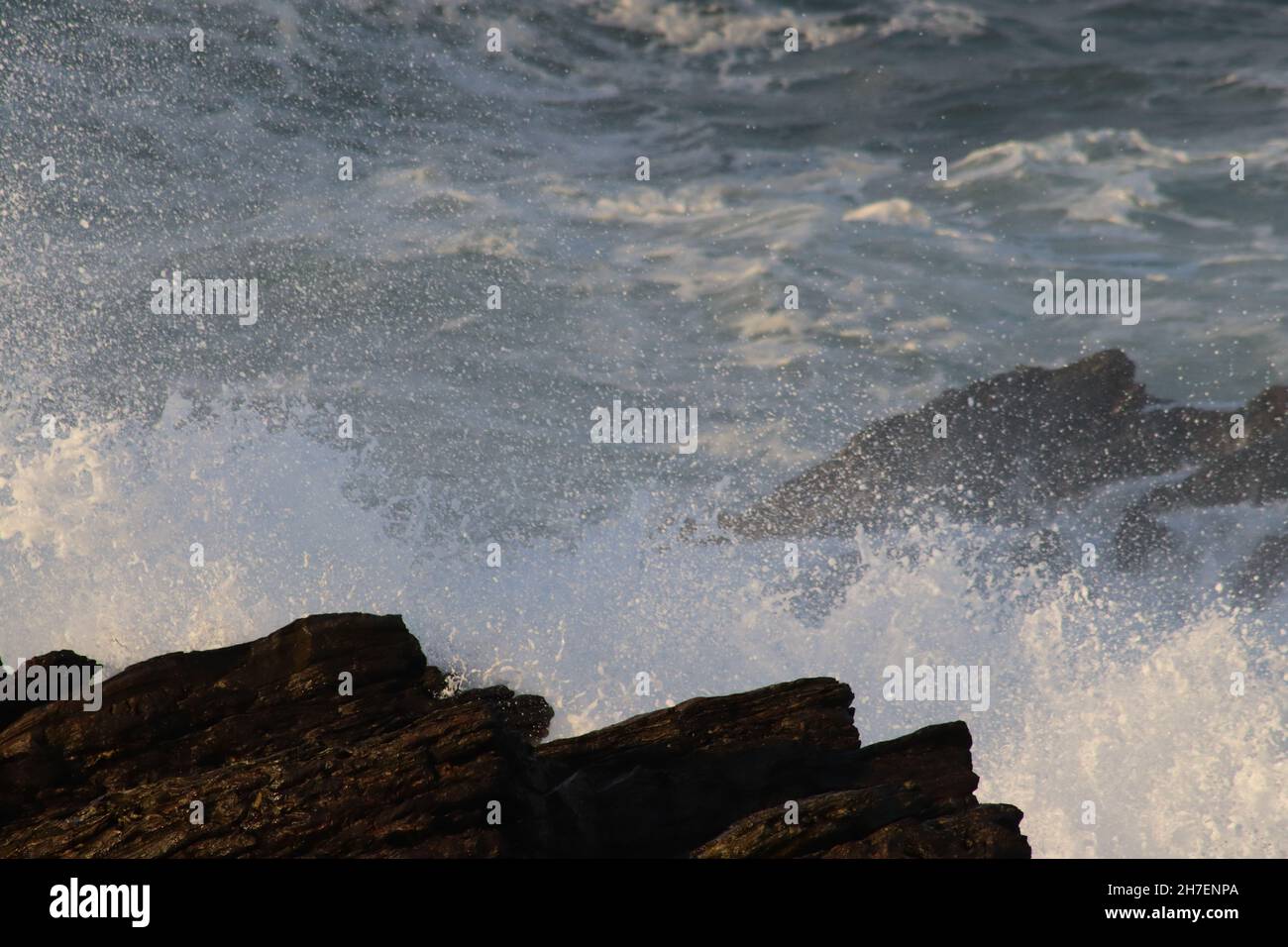 Wind-blown, stormy waves Stock Photo - Alamy