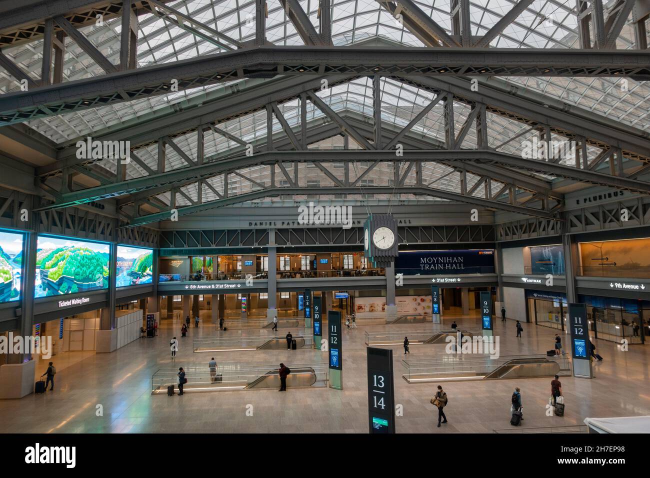 City hall station new york hi-res stock photography and images - Alamy