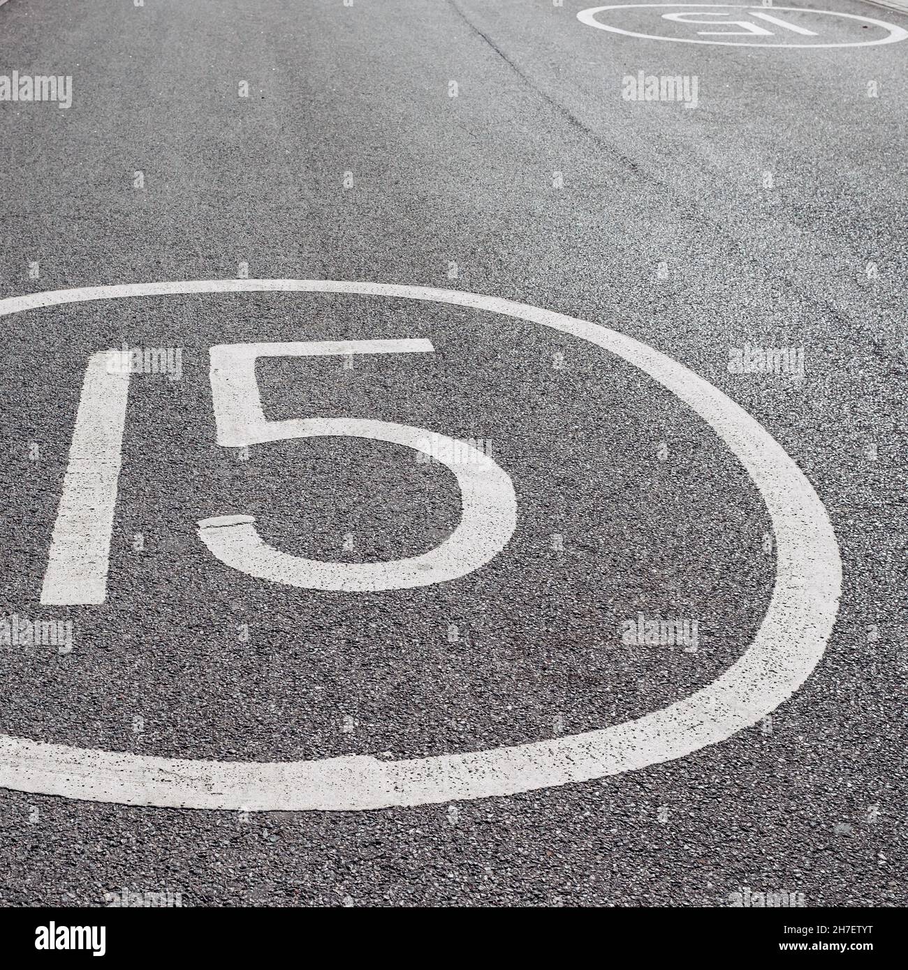 15mph limit speed on road Stock Photo - Alamy