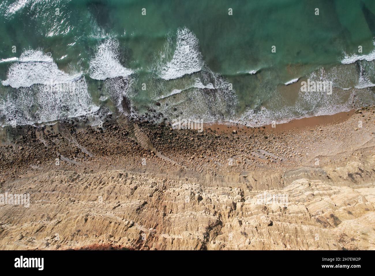 Beach and waves from top view. Turquoise water background. Summer ...