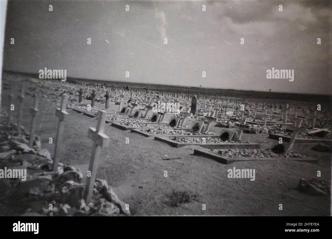 Australian graves hi-res stock photography and images - Alamy
