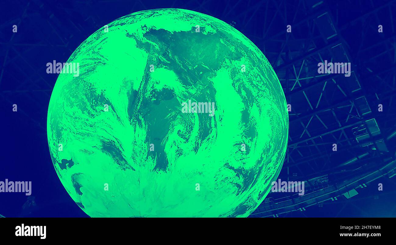 Africa globe wire hi-res stock photography and images - Alamy