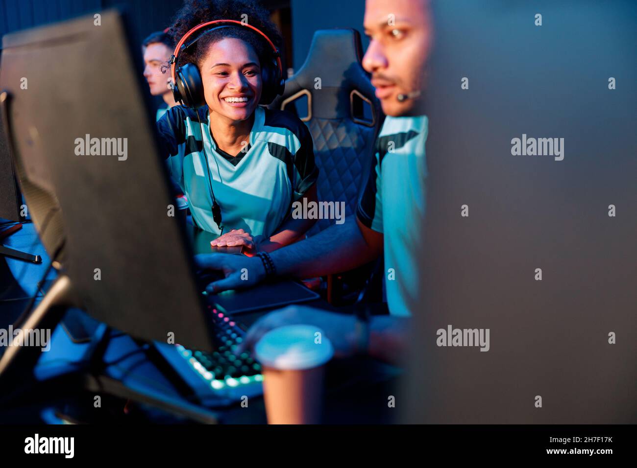 Female professional activity hi-res stock photography and images - Alamy