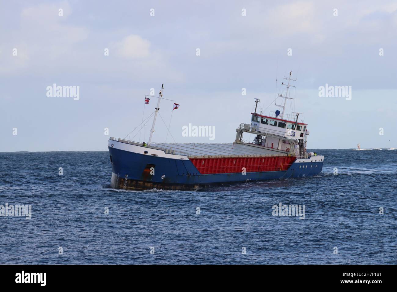 Container terminal shipping scotland hi-res stock photography and ...