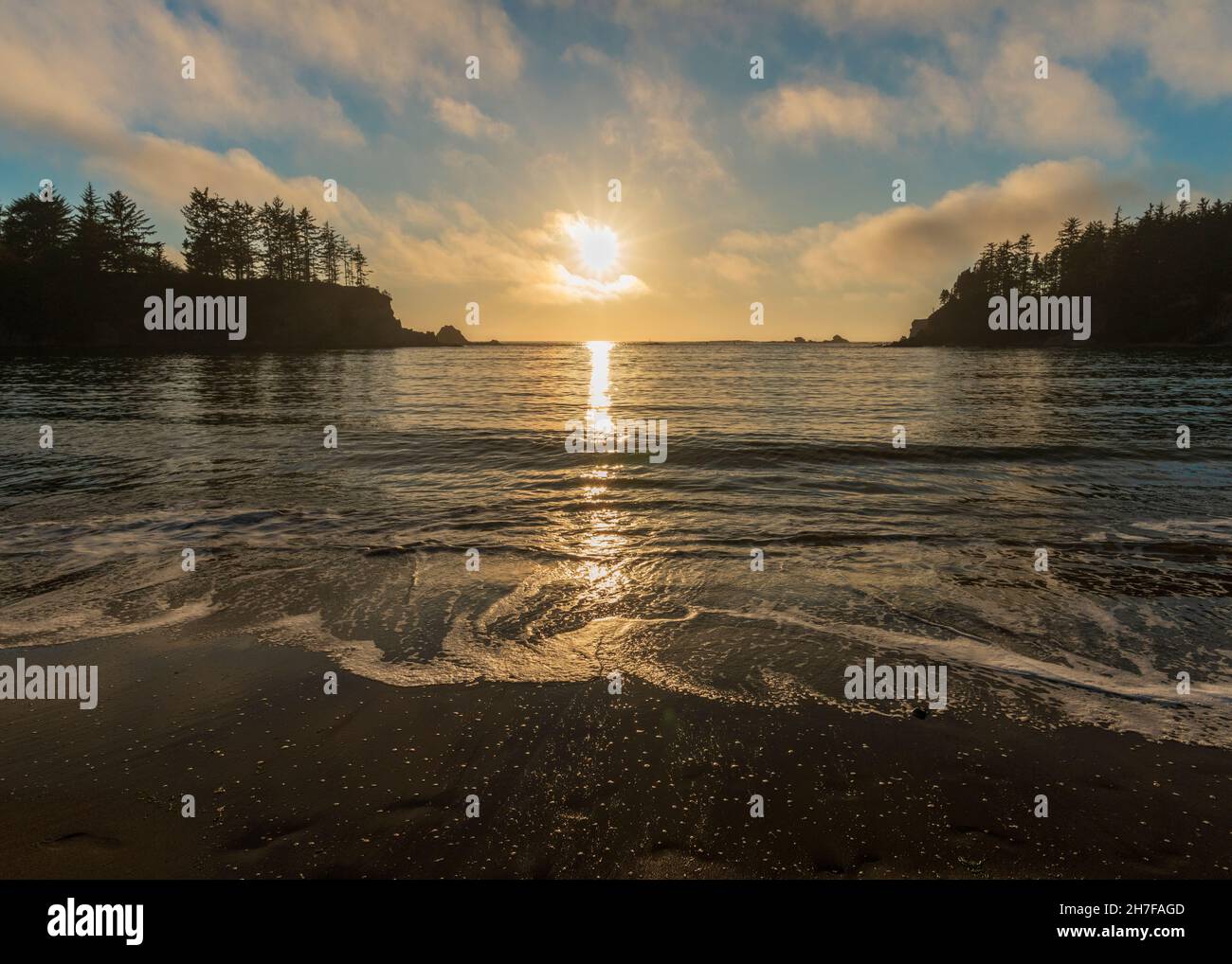 Deep ocean crust hi-res stock photography and images - Alamy