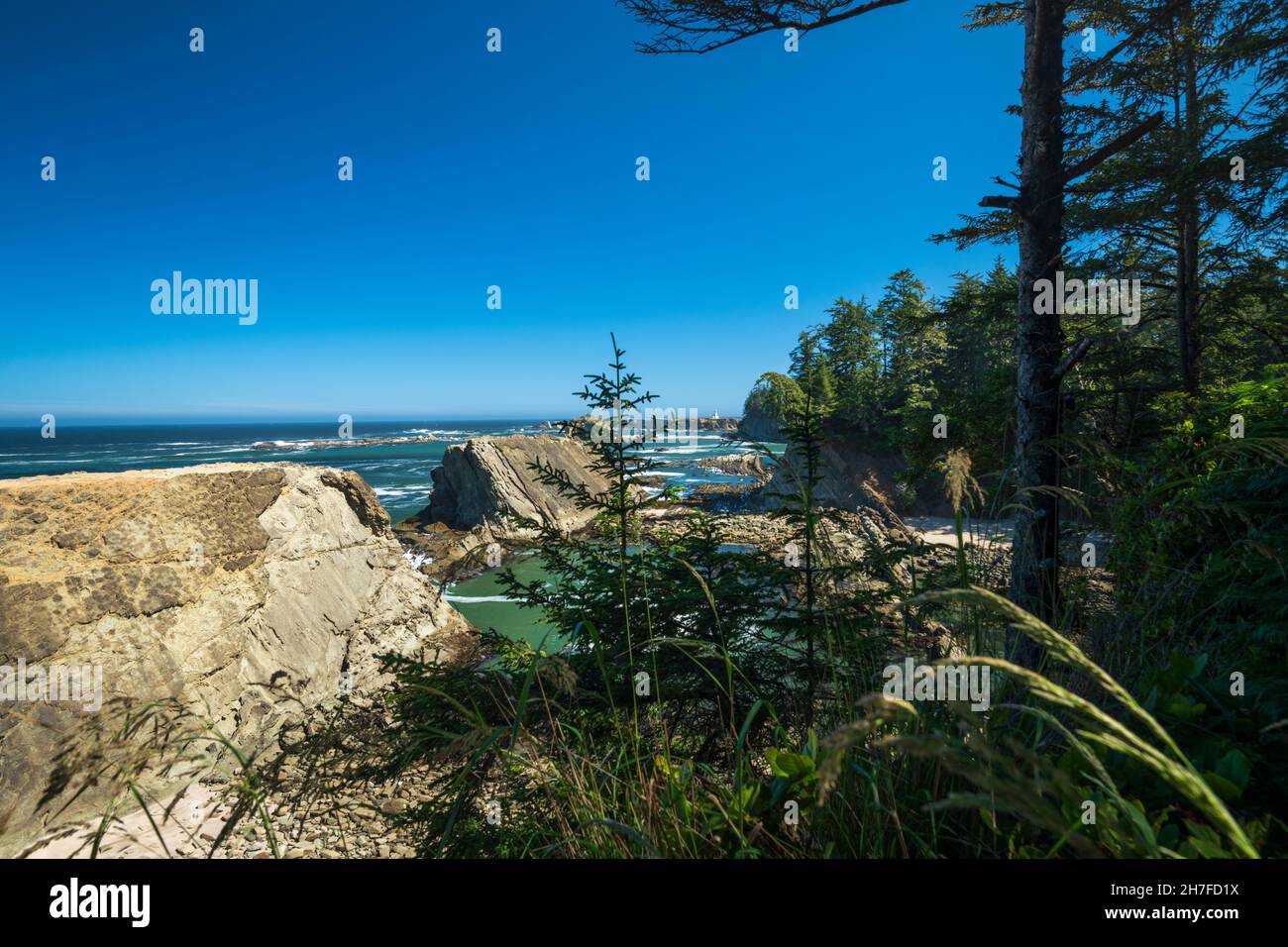 Pacific Northwest rigged shoreline and cliffs view at Sunset Beach ...