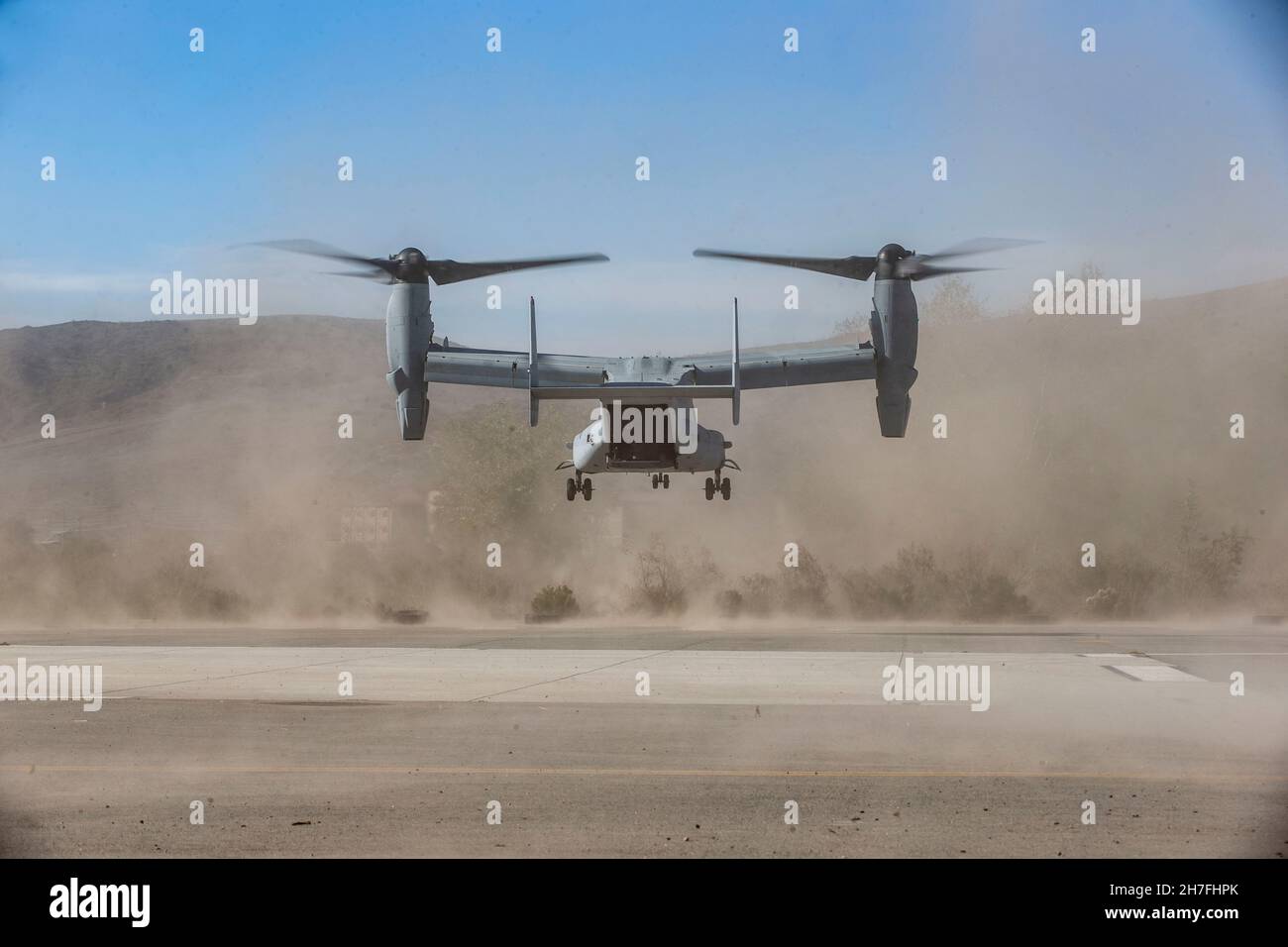 A U.S. Marine MV-22B Osprey takes off carrying students with Infantry ...
