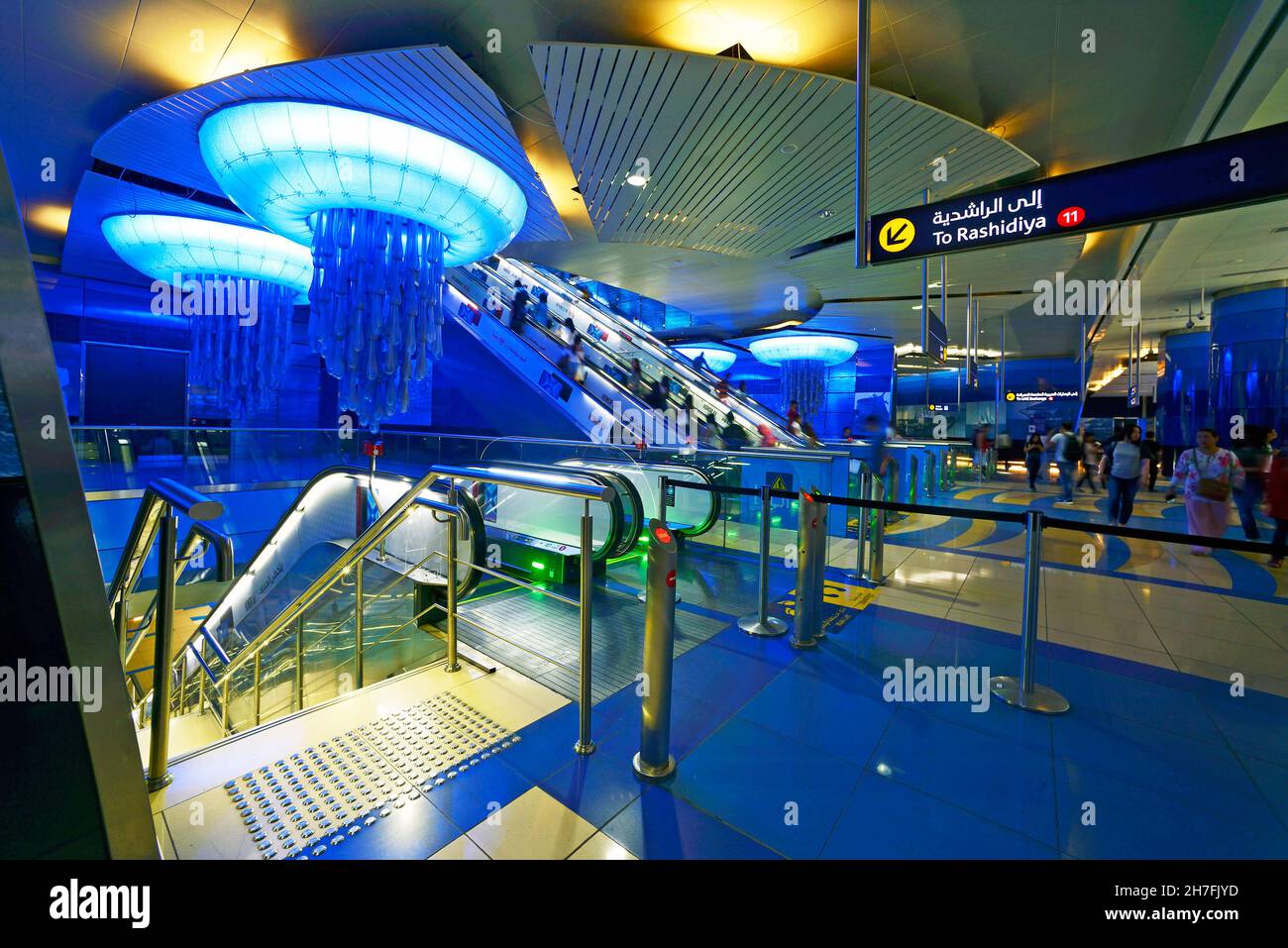 UNITED ARAB EMIRATES, DUBAI, THE LUXURIOUS SUBWAY Stock Photo - Alamy