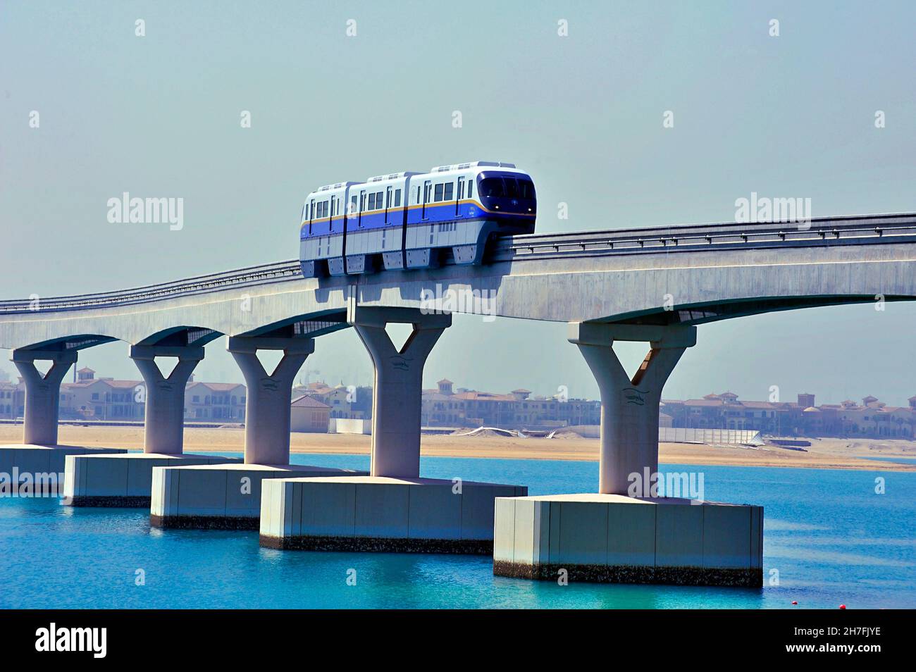 UNITED ARAB EMIRATES, DUBAI, SUBWAY GOING TO PALM ISLAND Stock Photo ...