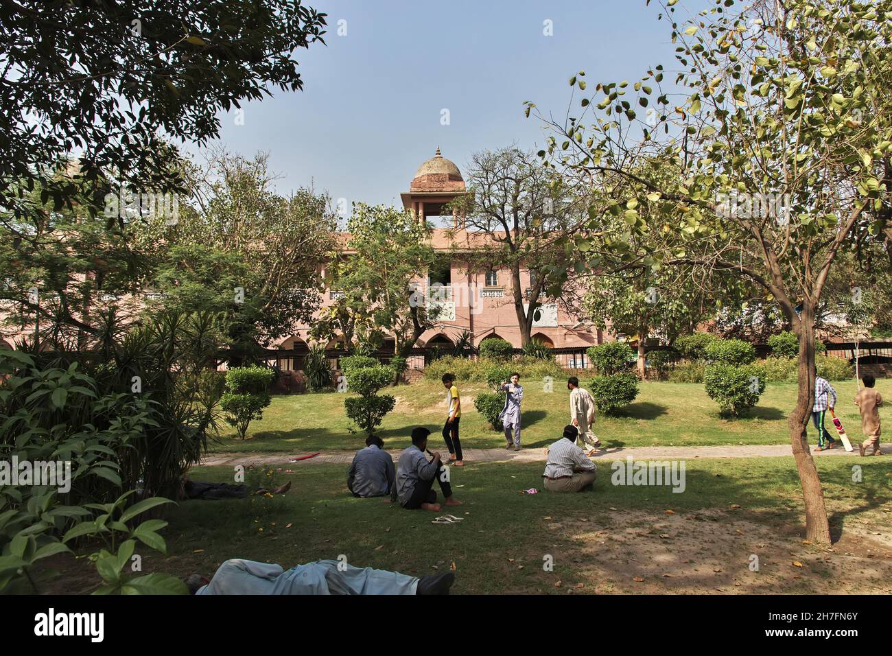 University building in Lahore, Punjab province, Pakistan Stock Photo ...