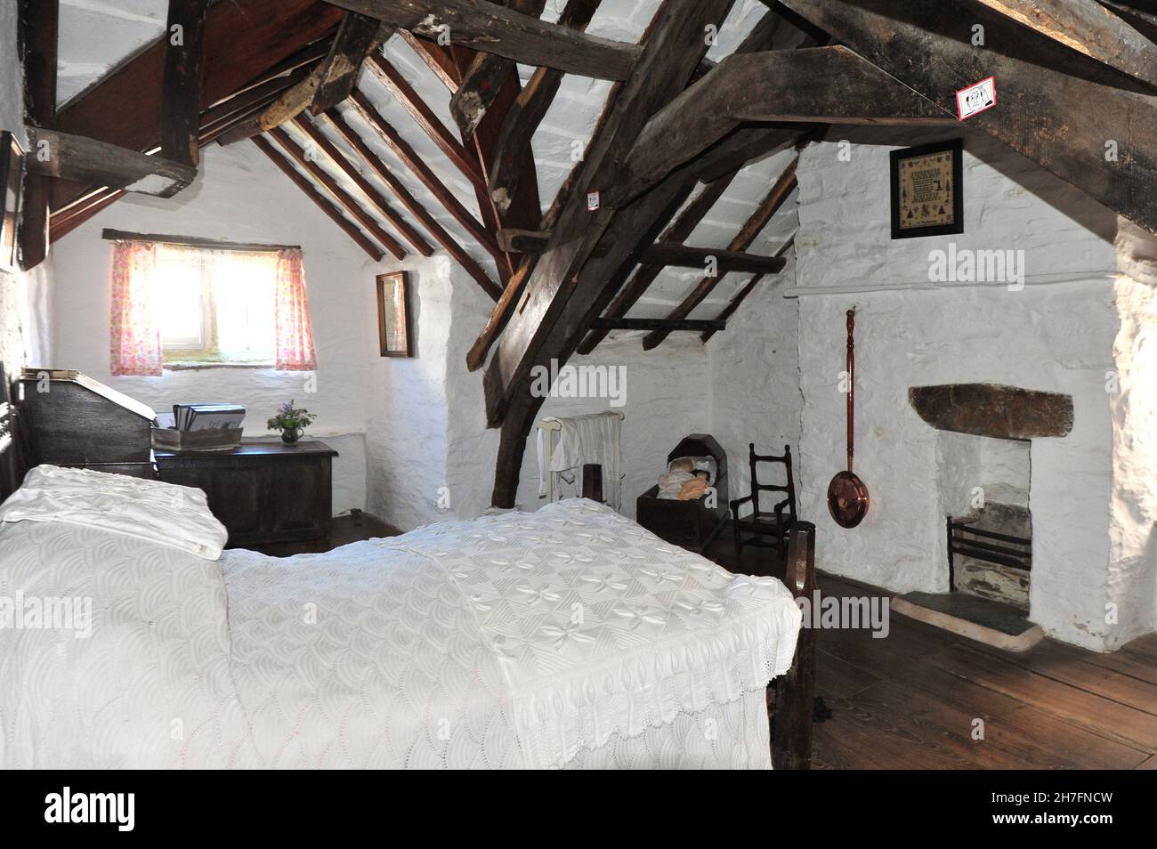 Post office england inside hi-res stock photography and images - Alamy