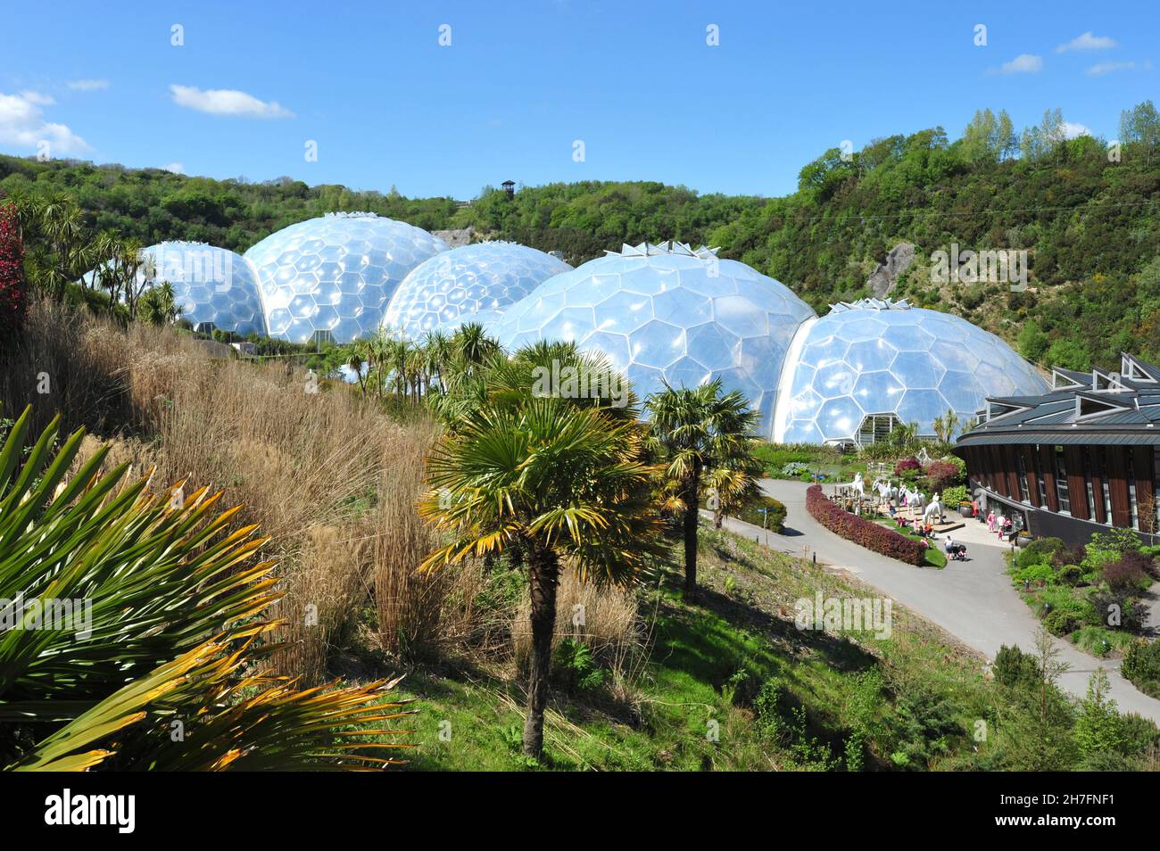 UNITED KINGDOM. ENGLAND. CORNWALLS. SAINT-AUSTELL. THE EDEN PROJECT HAS ...