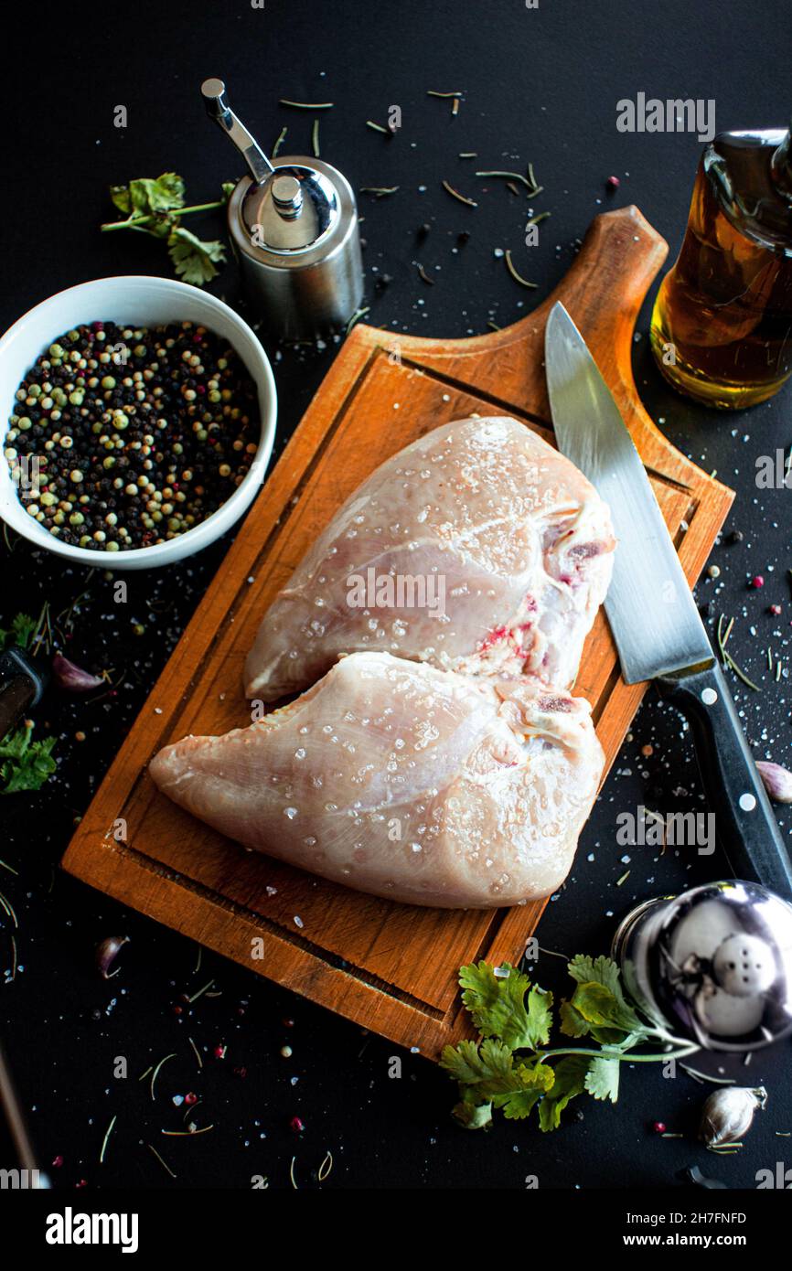 Vertical shot chicken fillet hi-res stock photography and images - Alamy