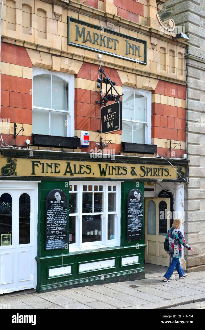 UNITED KINGDOM. ENGLAND. CORNWALLS. THE MARKET INN, THE OLDEST PUB OF ...