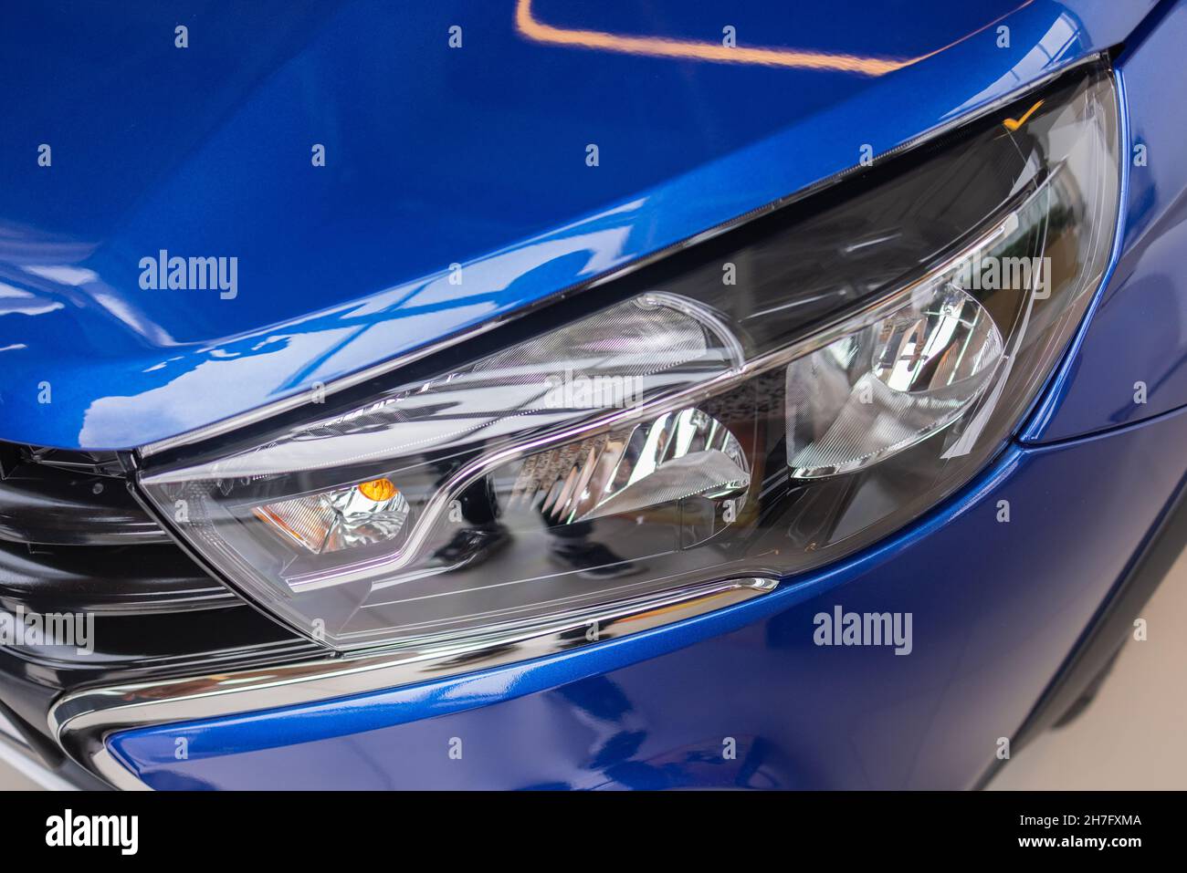 Bumper reflection reflections hi-res stock photography and images - Alamy