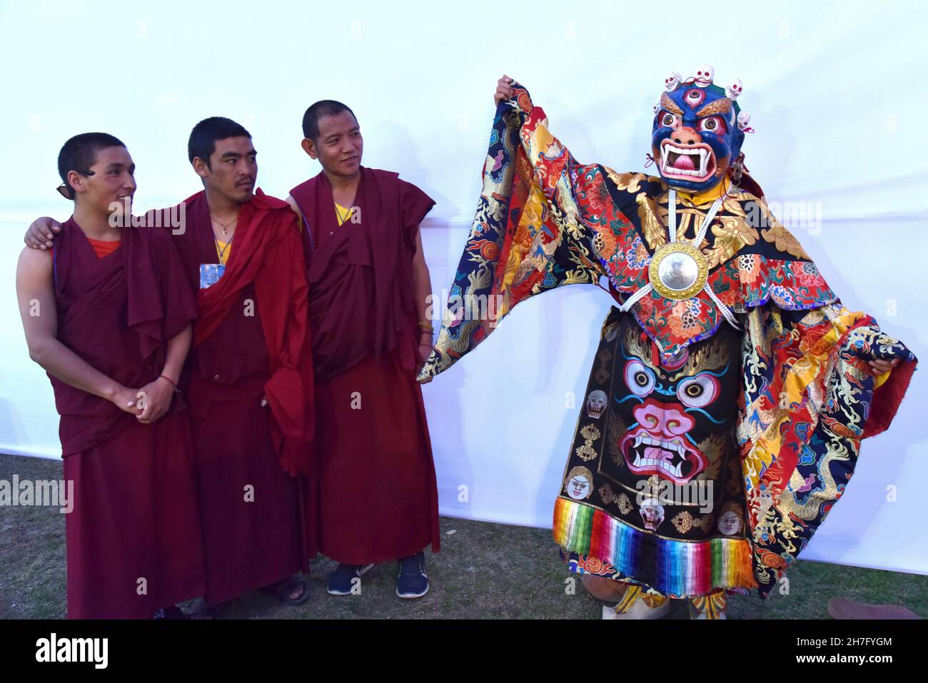 Tribal participants with their traditional dresses during the all India ...
