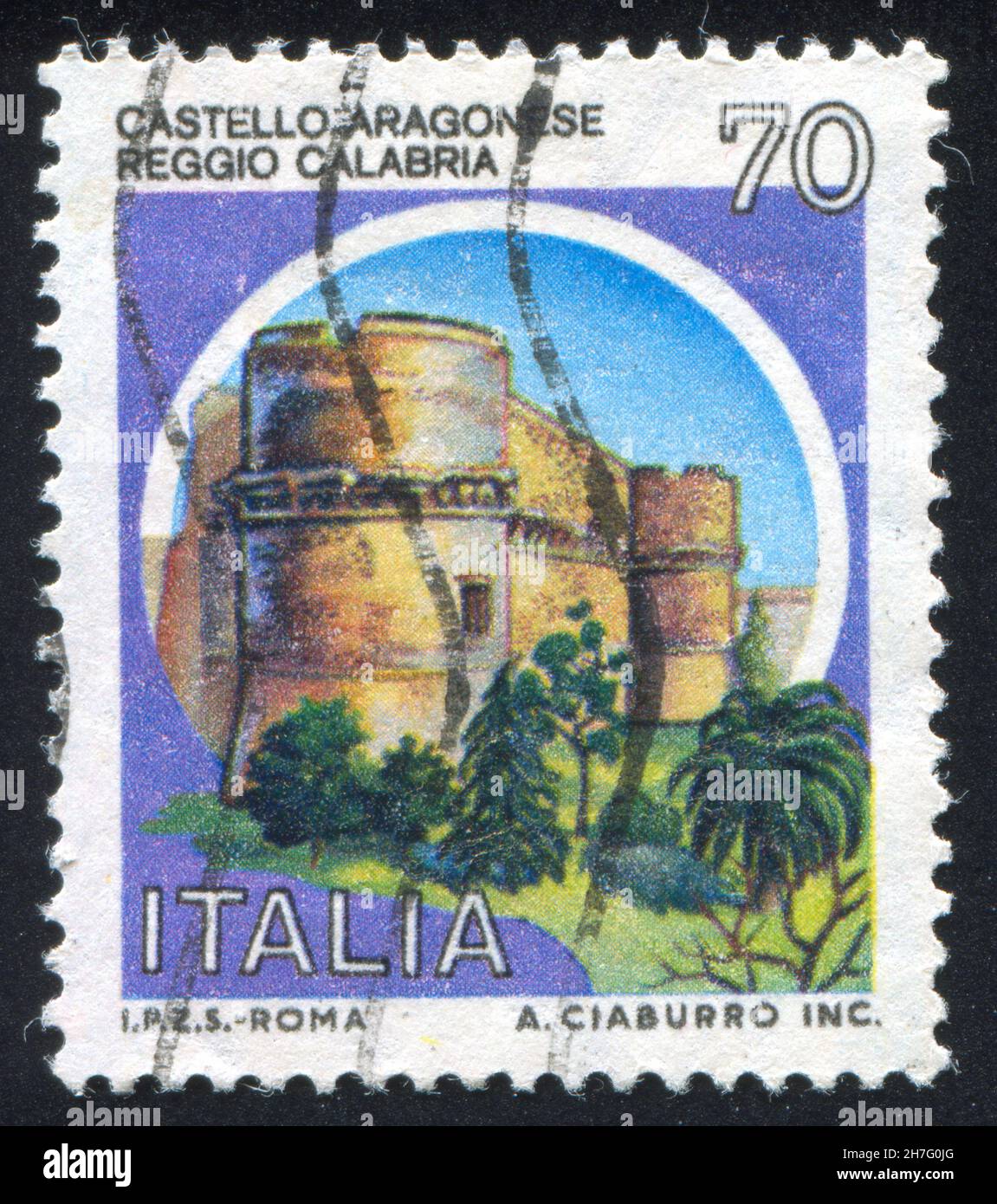 ITALY- CIRCA 1981: stamp printed by Italy, shows nature, Castles Reggio ...