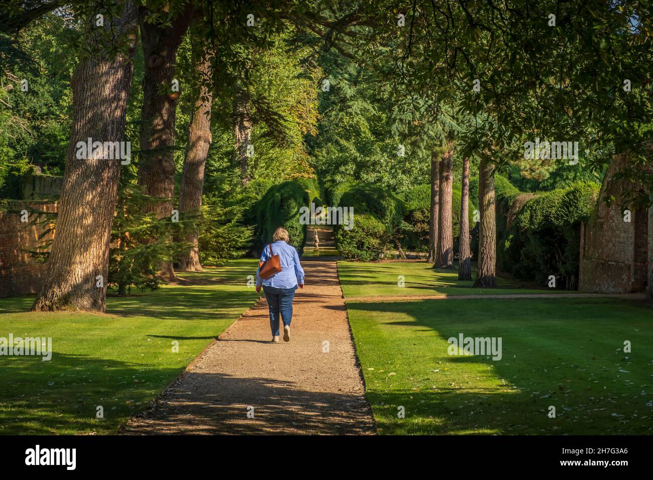 View of Melbourne Hall gardens Stock Photo - Alamy