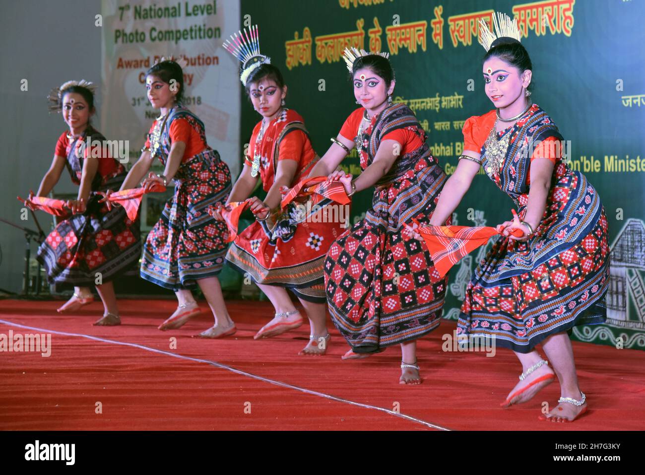 Tribal participants with their traditional dresses during the all India ...