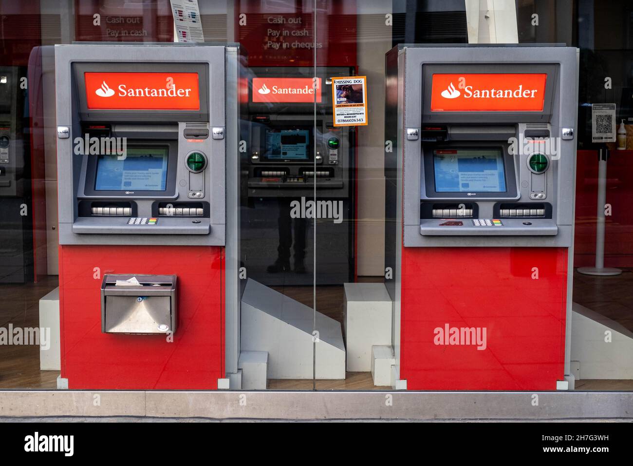 Victoria Westminster London England UK, November 7 2021, Santander High ...