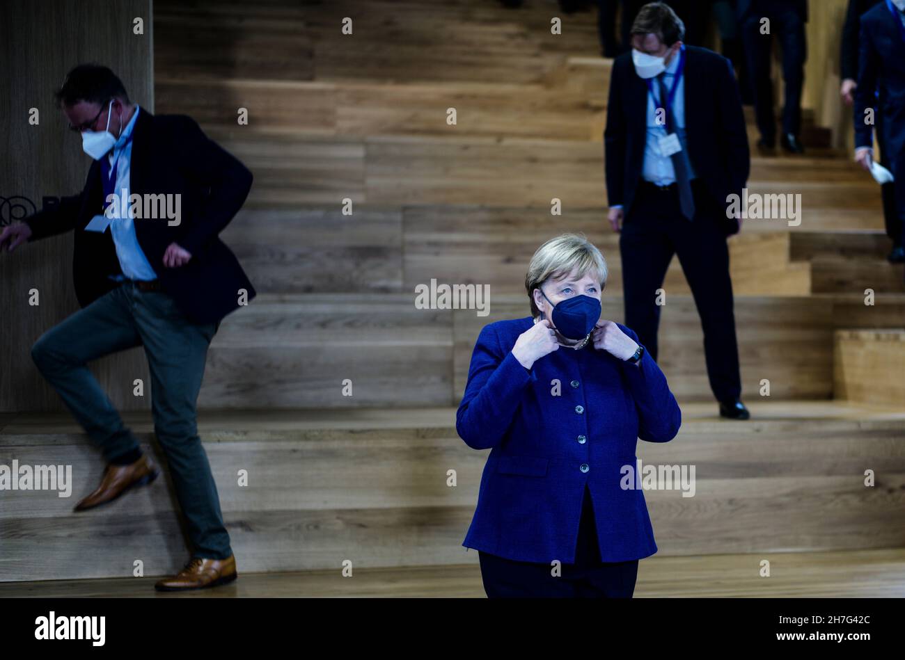 Berlin, Germany. 22nd Nov, 2021. German Chancellor Angela Merkel (CDU ...