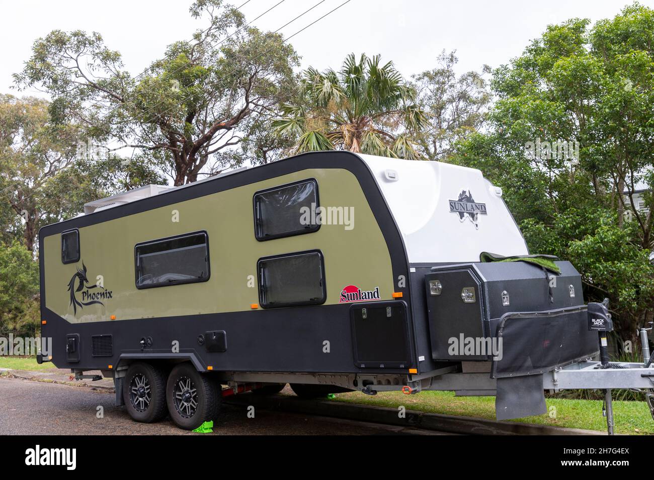Double axle hi-res stock photography and images - Alamy