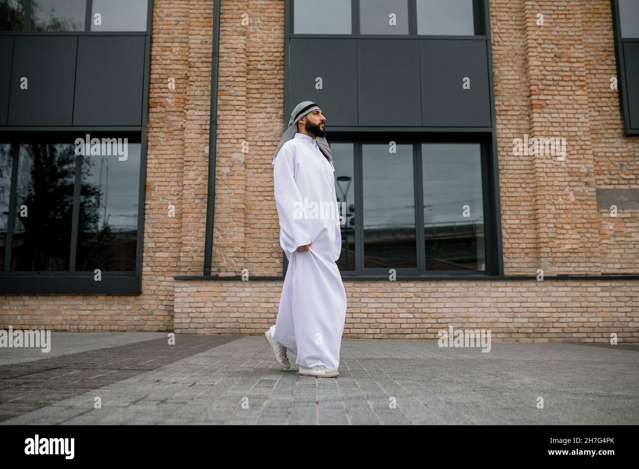 Traditional orient hi-res stock photography and images - Alamy