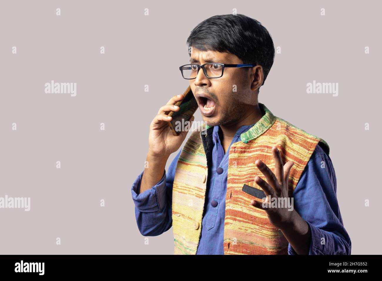 Agitated people hi-res stock photography and images - Alamy