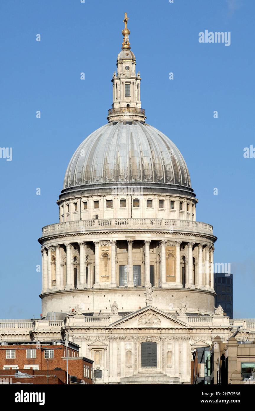 GREAT BRITAIN. LONDON. THE CITY. THE SAINT PAUL'S CATHEDRAL, MADE BY ...