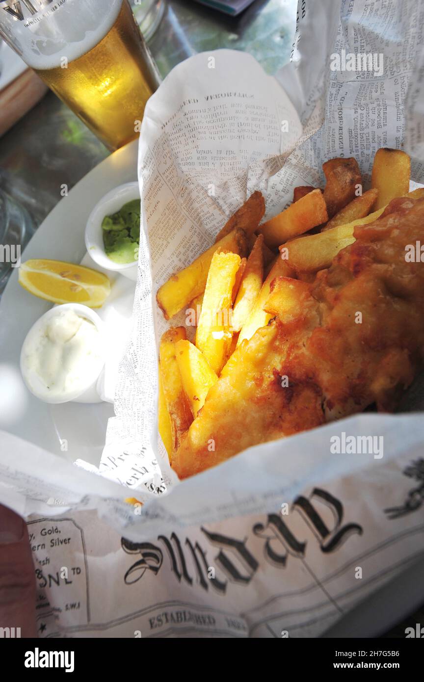 Cod and chips old hi-res stock photography and images - Alamy