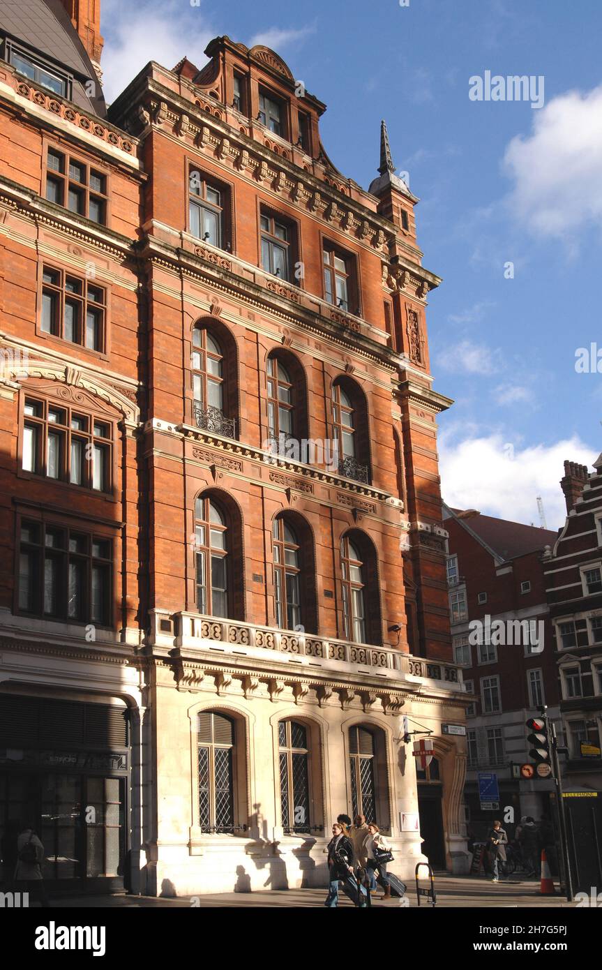 Andaz hotel london hi-res stock photography and images - Alamy