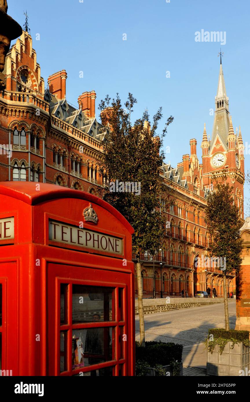 UNITED KINGDOM. ENGLAND. LONDON. HOTEL ST PANCRAS RENAISSANCE. THE ...